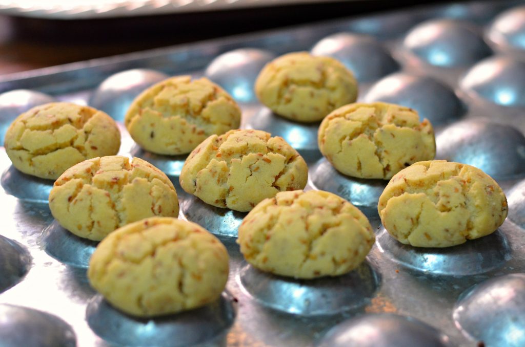 Moroccan Shortbread Cookie Recipe - Ghoriba Bahla - Taste of Maroc