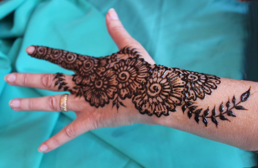 Moroccan Henna Designs and Traditions - Taste of Maroc